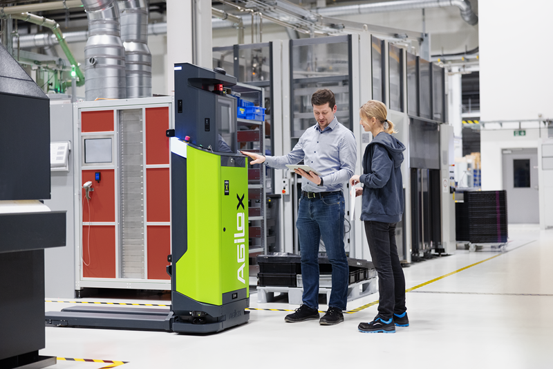 Agilox lance l’AMR OFL Free Lifter - Stratégies Logistique