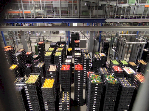 Deux centrales d’achats E.Leclerc transportent fruits et légumes avec des (...) - Stratégies ...